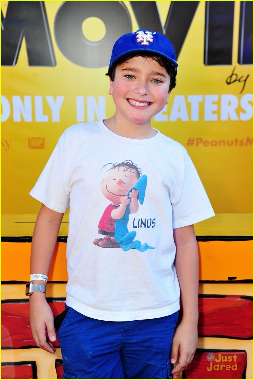 Francesca Capaldi & Hadley Belle Miller Meet Sally at 'Peanuts Movie ...