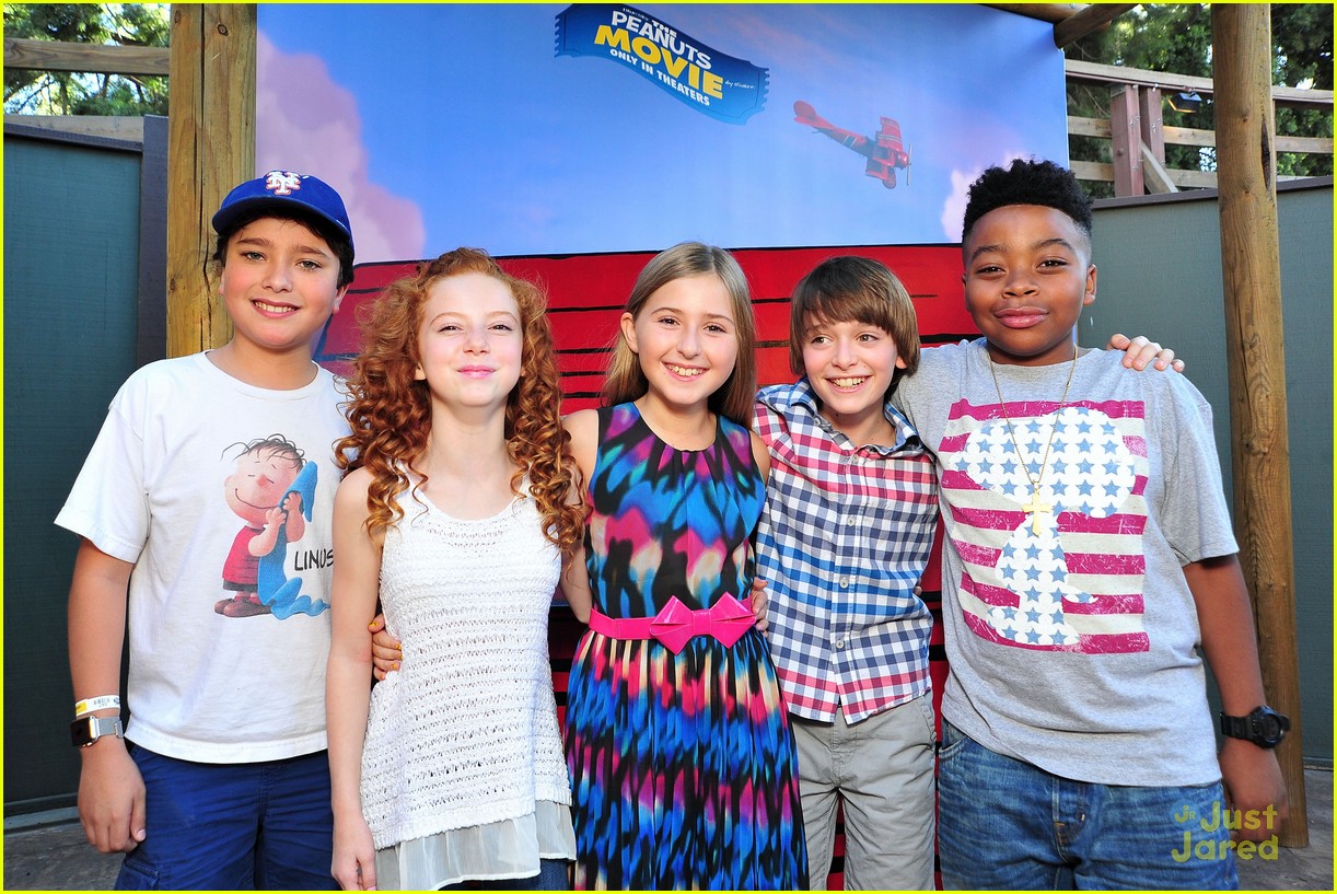 Francesca Capaldi & Hadley Belle Miller Meet Sally at 'Peanuts Movie ...