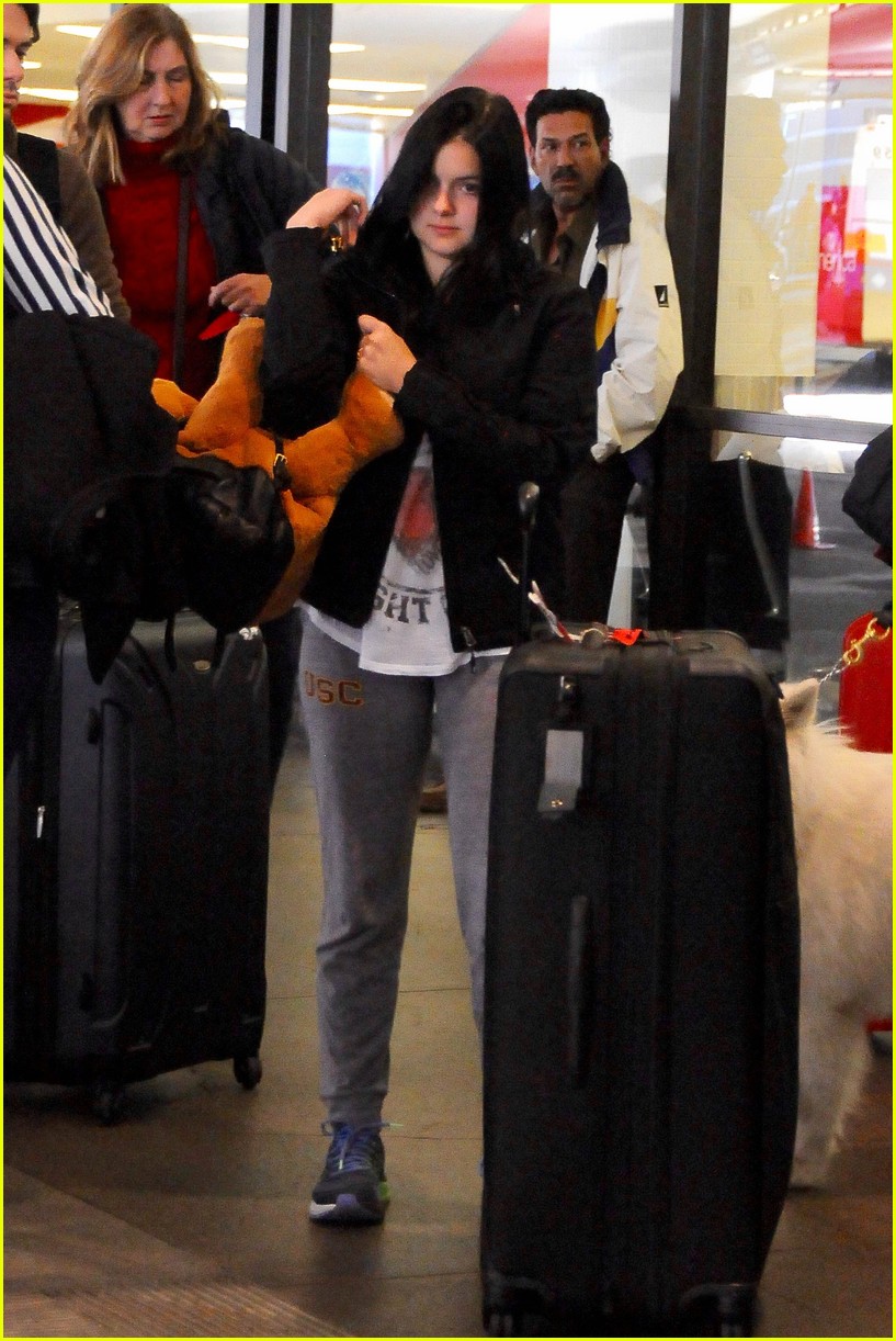 Ariel Winter & Boyfriend Laurent Claude Gaudette Travel for the Holiday ...