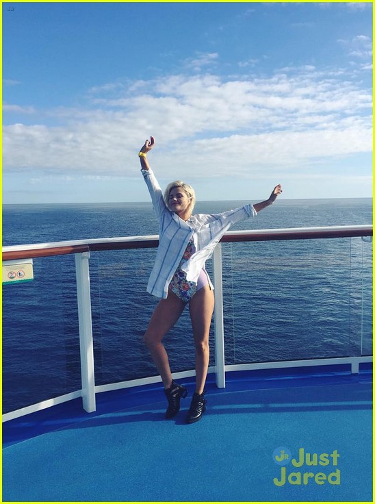 Witney Carson Takes a Break From 'DWTS' Rehearsals & Hits the High Seas ...