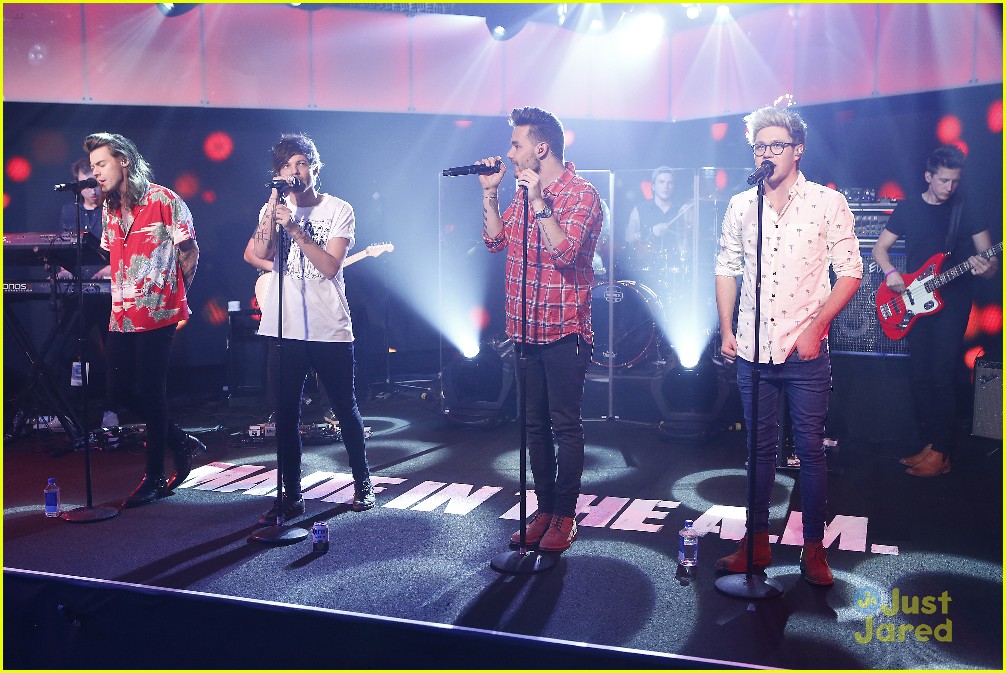 One Direction Performs 'History' On 'X Factor' Finals Before Their ...