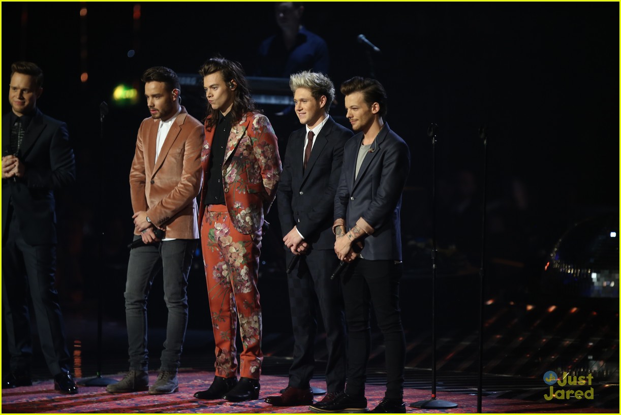 One Direction Performs 'History' On 'X Factor' Finals Before Their ...