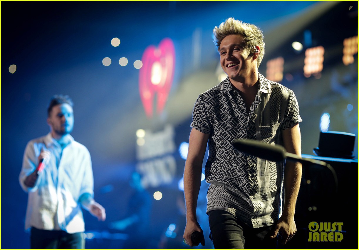 One Direction Go To 'Infinity' & Beyond at Jingle Ball LA 2015 | Photo ...