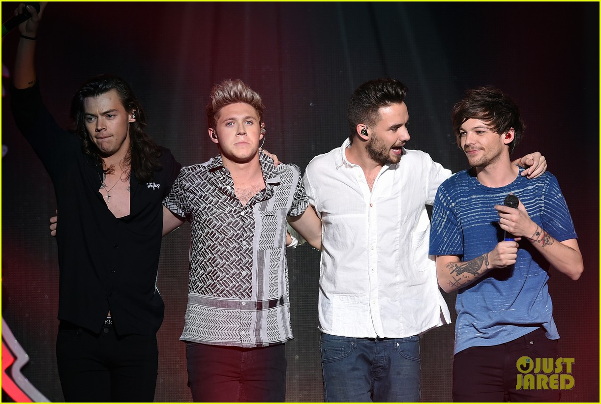 One Direction Go To 'Infinity' & Beyond at Jingle Ball LA 2015 | Photo ...