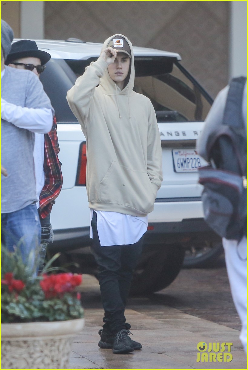 Full Sized Photo of justin bieber makes fans go nuts over this ... Full Sized Photo of justin bieber makes fans go nuts over this ...