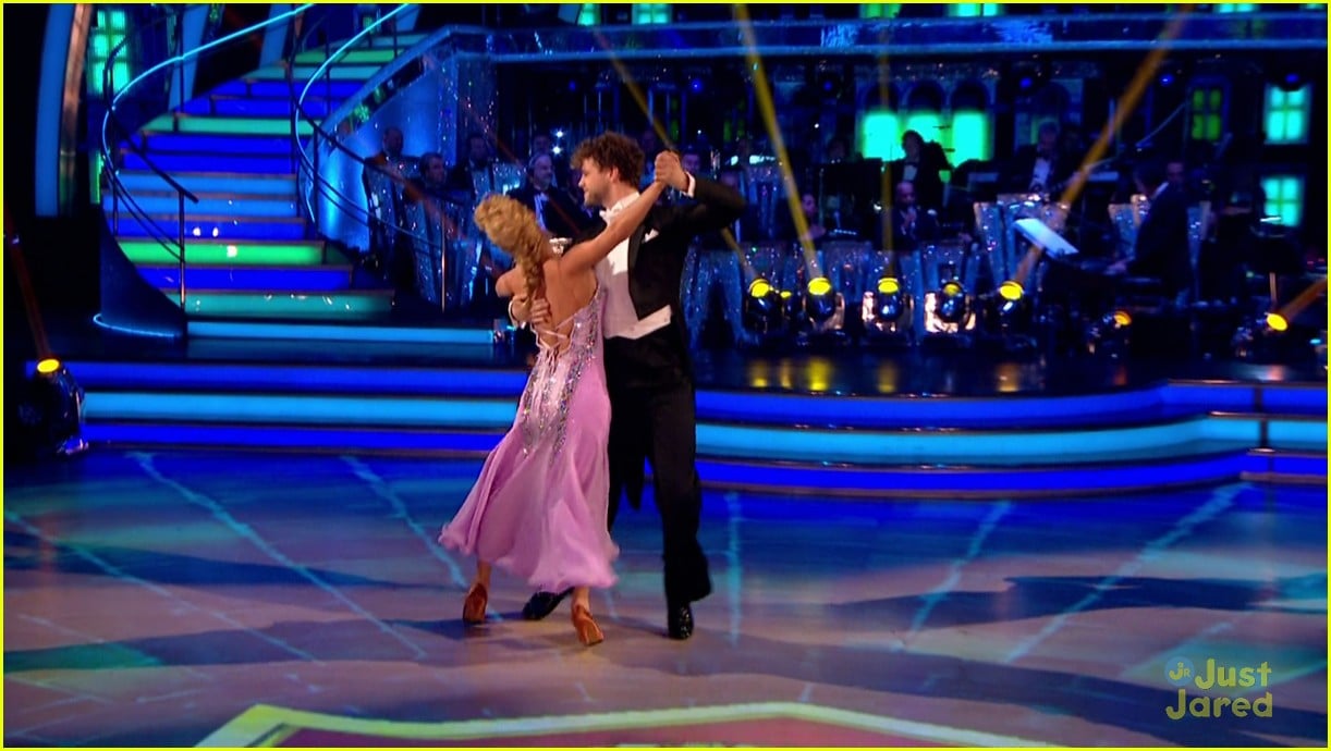 Watch Jay McGuiness Find Out He Won 'Strictly Come Dancing' 2015 (Video ...