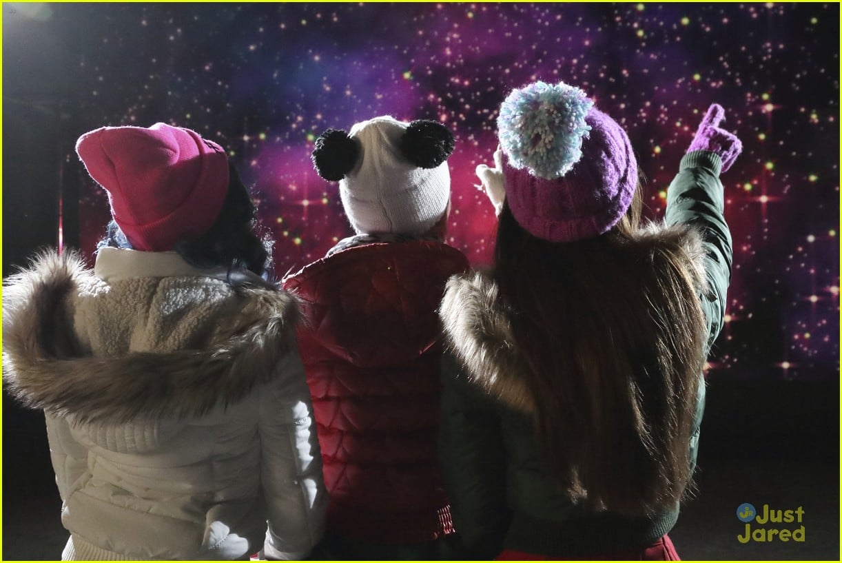 The 'Make It Pop' Holiday Special Premieres Tonight! | Photo 901600 ...