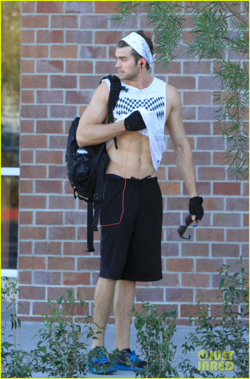 Full Sized Photo Of Pierson Fode Abs Shirtless Gym 04 Pierson Fode
