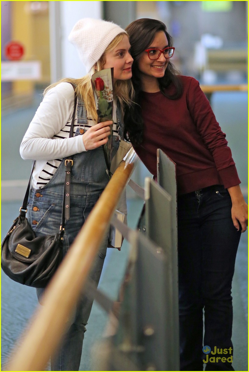 Rose McIver Has The Best Advice For 'Power Rangers' Movie Cast | Photo ...