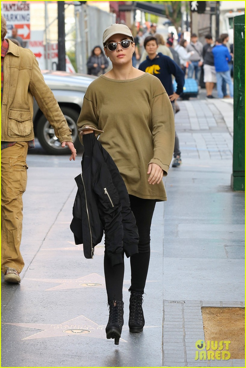 Halsey & Ruby Rose Grab Lunch Together in Hollywood | Photo 908536 ...