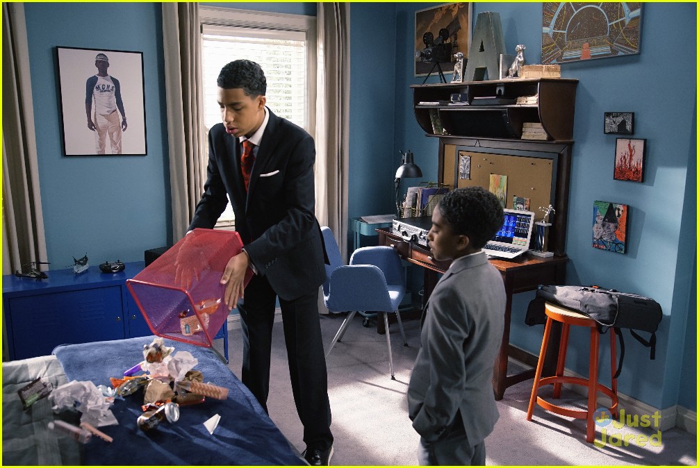 Full Sized Photo of blackish keeping up with johnsons stills 09 ...