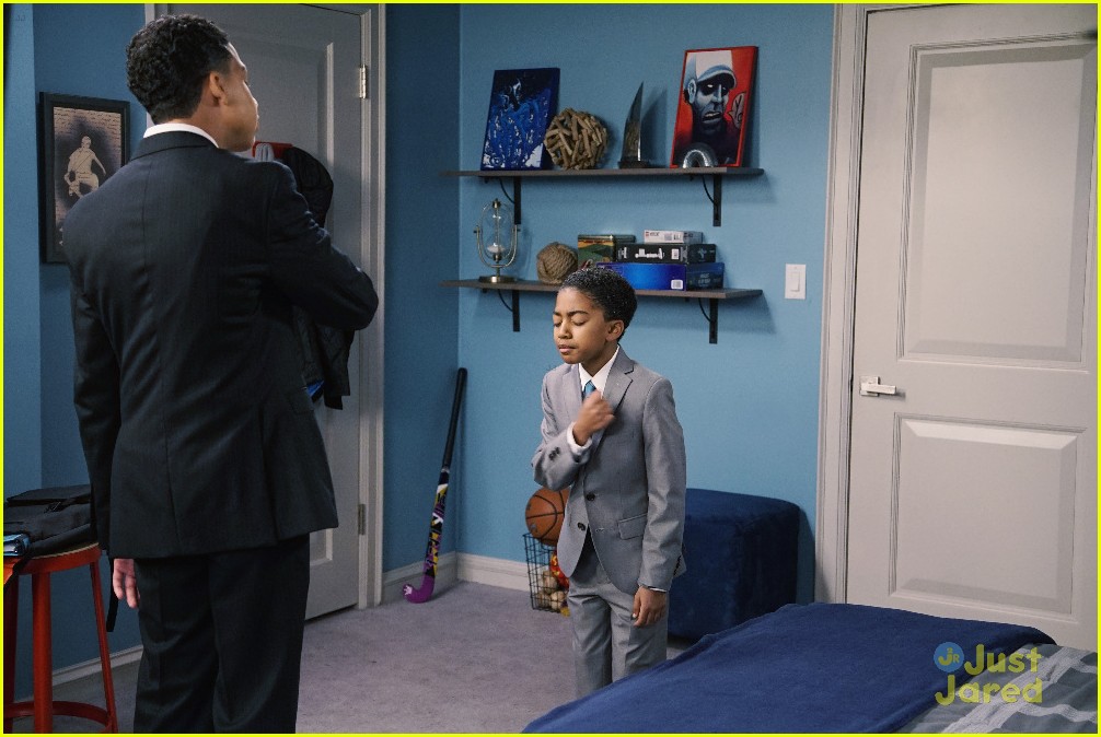 Full Sized Photo of blackish keeping up with johnsons stills 17 ...