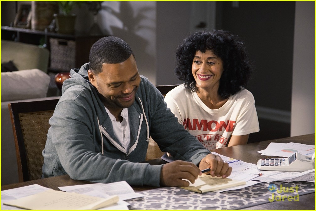 Full Sized Photo of blackish keeping up with johnsons stills 29 ...