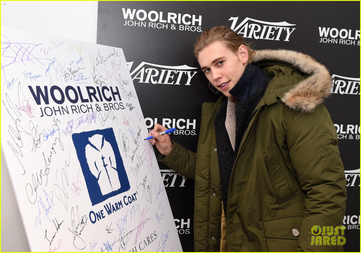 Austin Butler & Tyler Posey Team Up At Sundance 2016 For 'Yoga Hosers ...