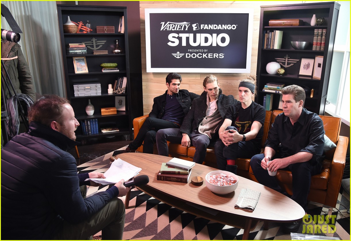 Austin Butler & Tyler Posey Team Up At Sundance 2016 For 'Yoga Hosers ...