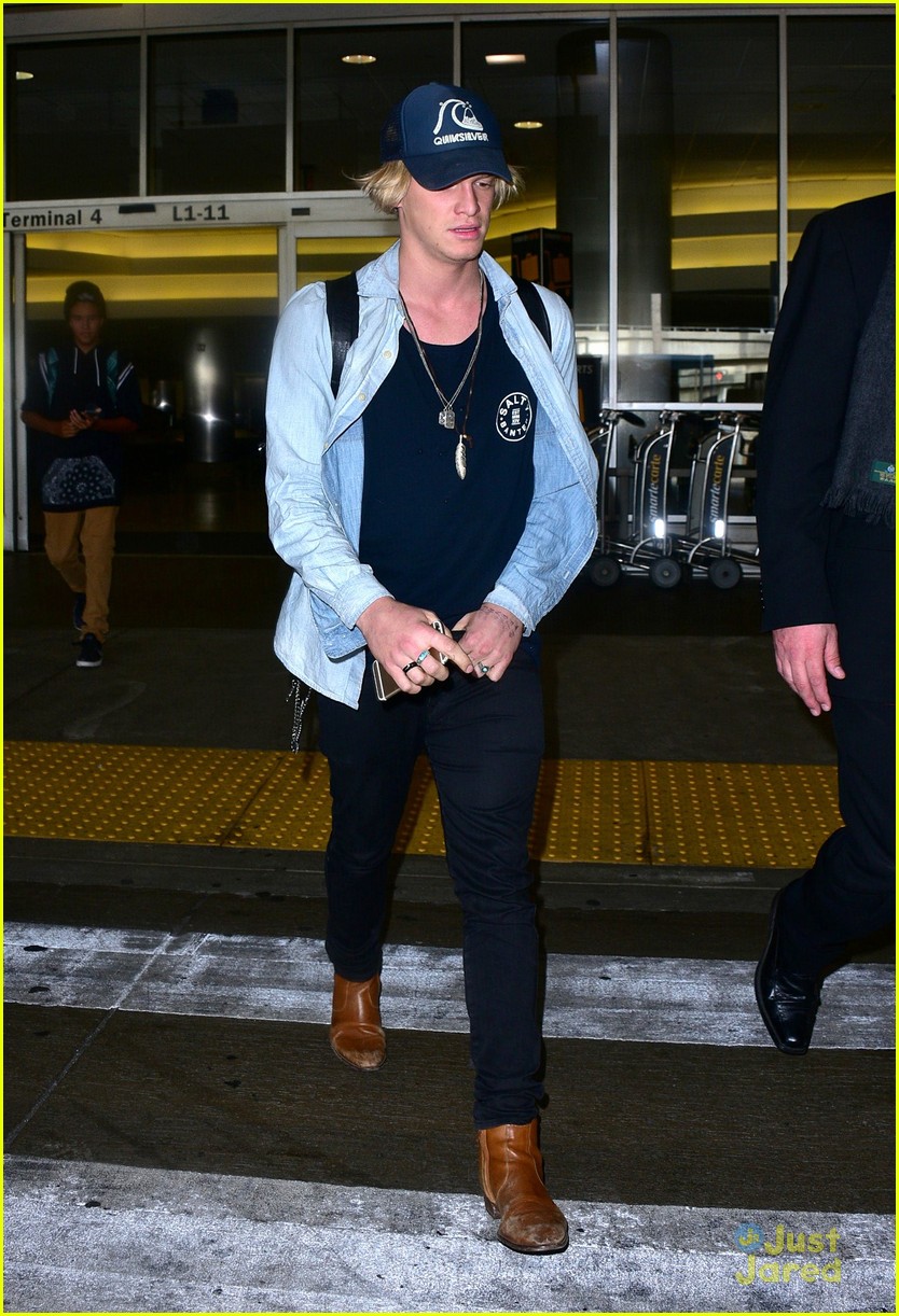 Cody Simpson Writes Poem On Instagram - Read It Here! | Photo 917402 ...