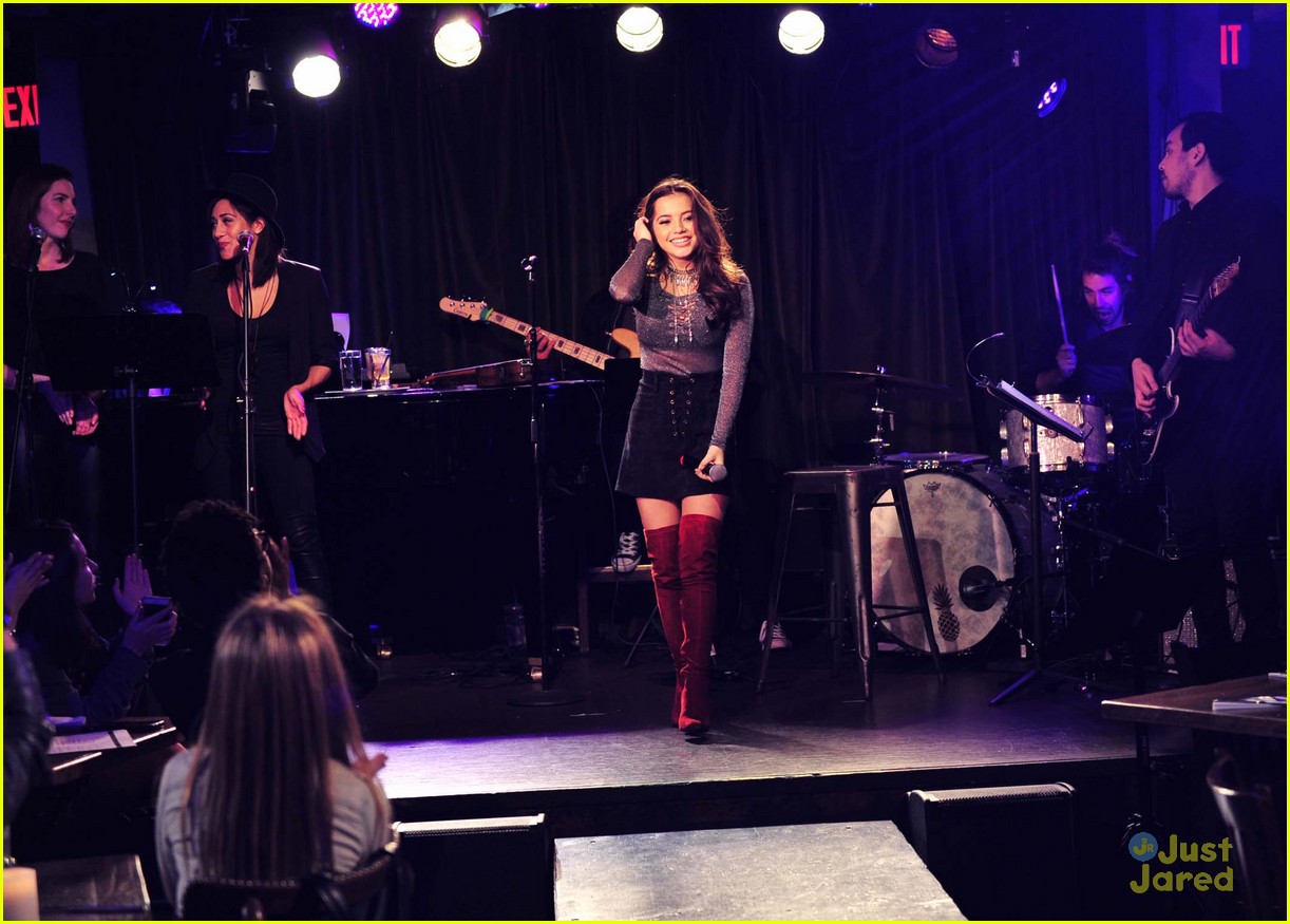 Full Sized Photo of isabela moner support friends rockwell la concert ...