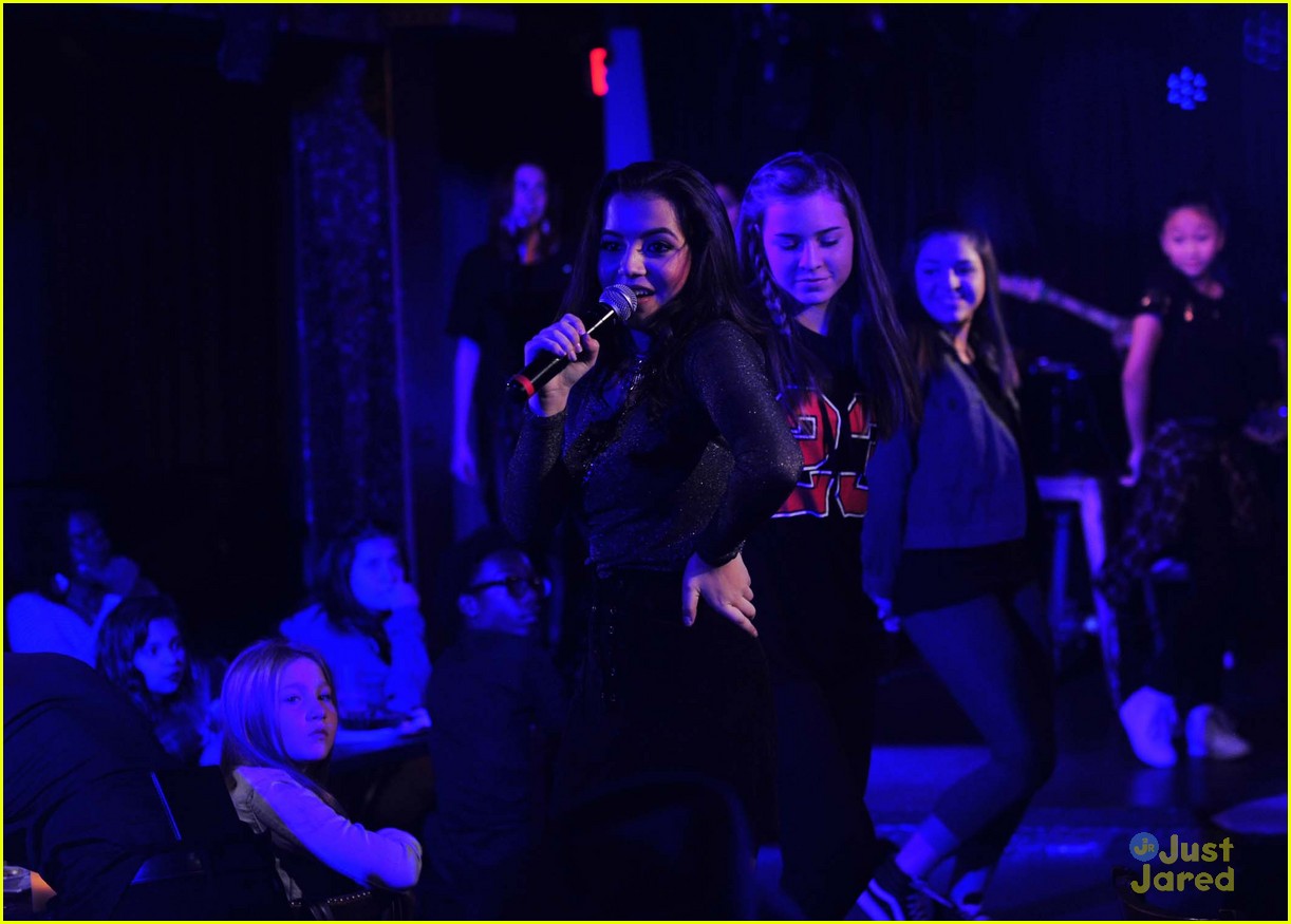 Isabela Moner Gets Support From Nickelodeon Fam at Rockwell Concert ...