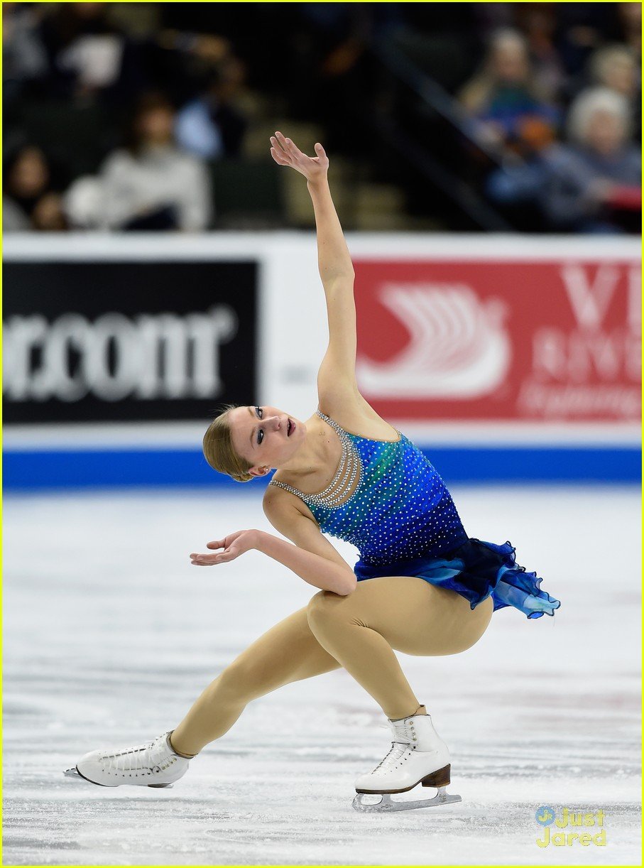 Figure Skater Polina Edmunds Wows During Short Program; Tops Gracie ...