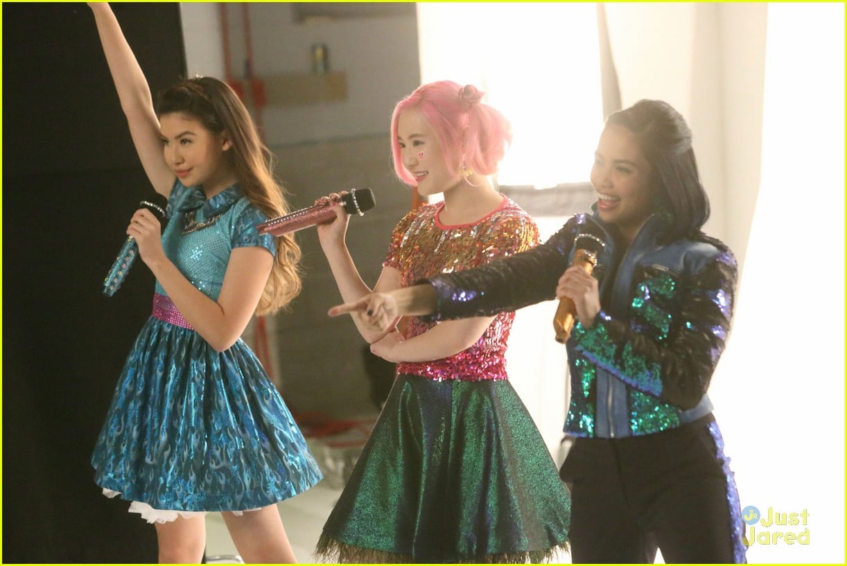 Megan Lee, Louriza Tronco & Erika Tham Dish On 'Make It Pop' Season Two ...