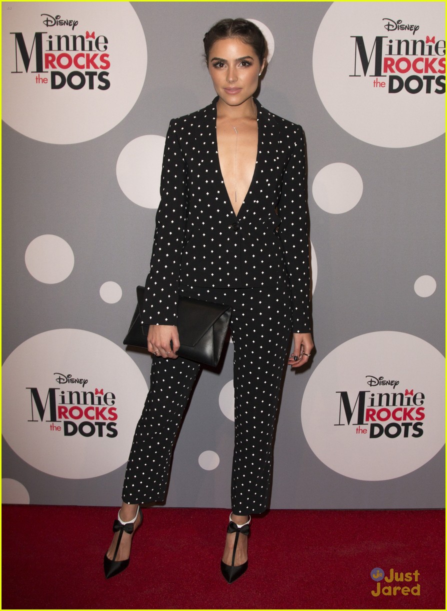 Descendants' Sarah Jeffery & Dianne Doan Reunite For Minnie Rocks The ...