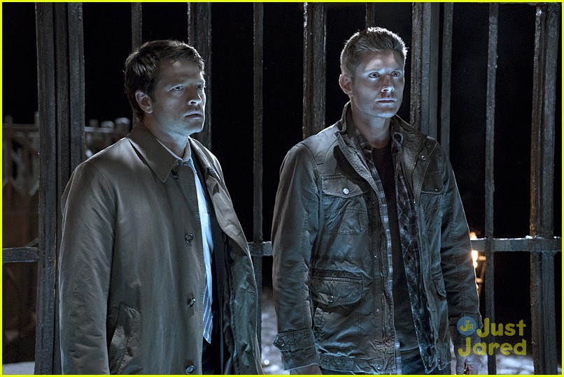 Dean & Castiel Investigate Another Creepy Death on 'Supernatural ...