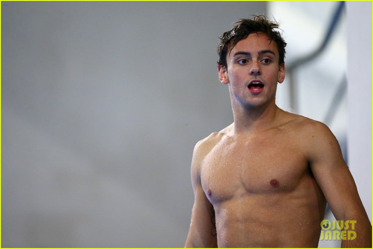 Tom Daley Wins Double Gold at National Diving Cup Competition in ...