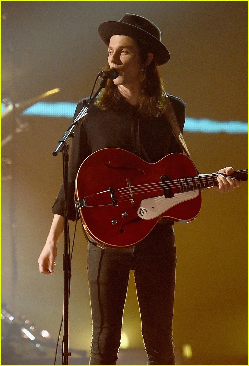 James Bay Sings 'Hold Back The River' at BRIT Awards 2016 - Watch Now ...