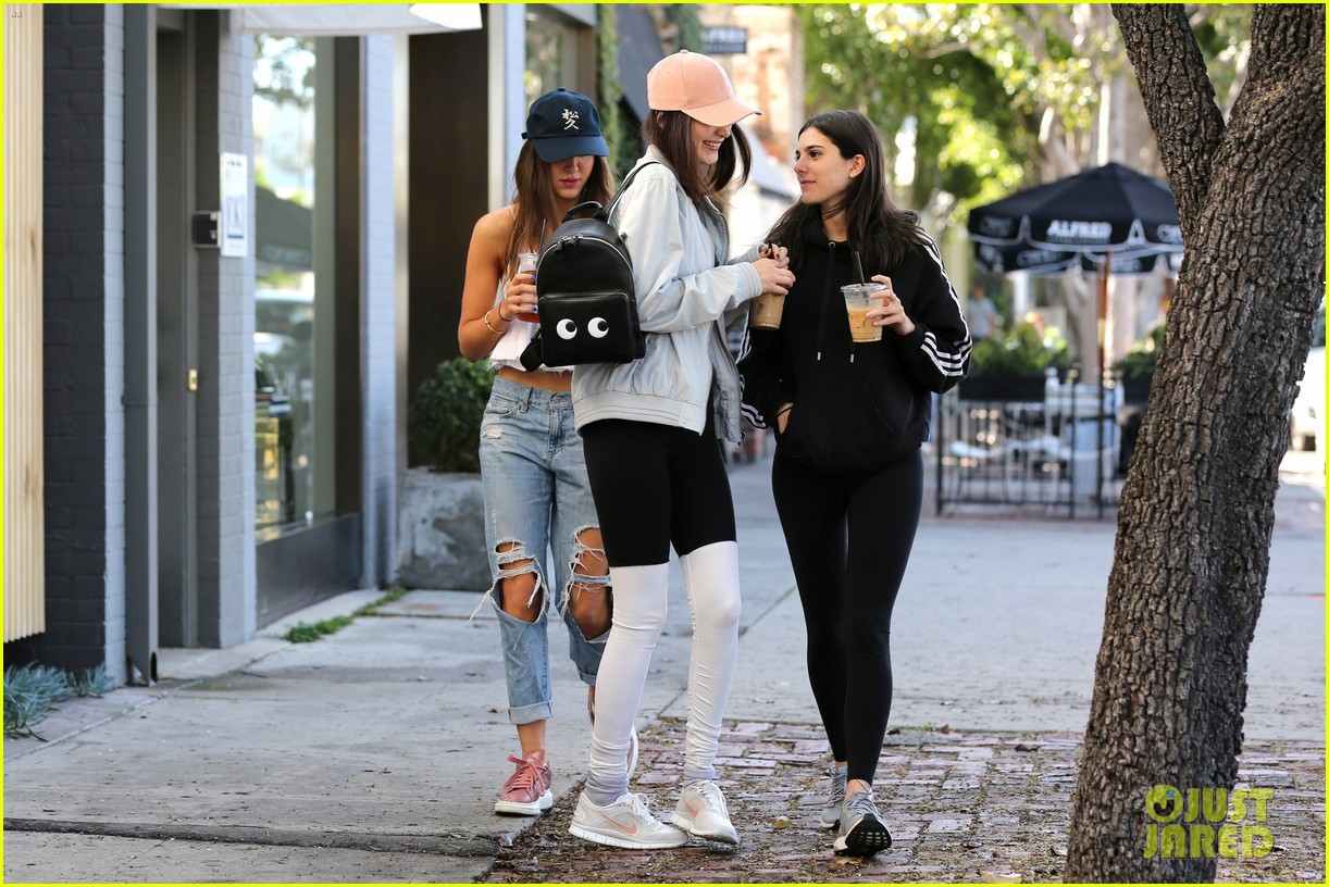 Bella Hadid Wishes Boyfriend The Weeknd a Happy Birthday | Photo 931367 ...