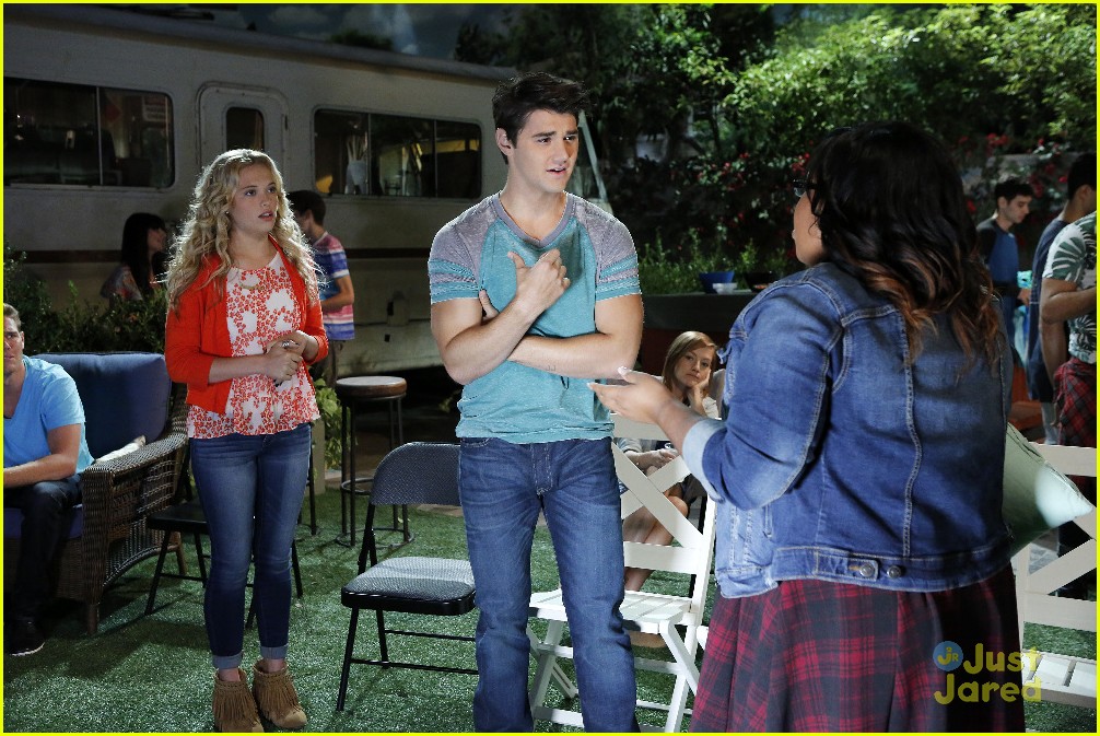 Cyd & Shelby Travel Back & Forth To Spend Time With Their Crushes on ...