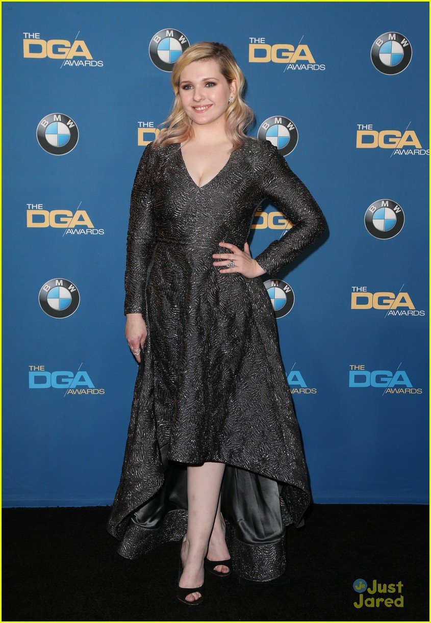 Chelsea Kane & Abigail Breslin Glam Up DGA Awards 2016 | Photo 925486 ...