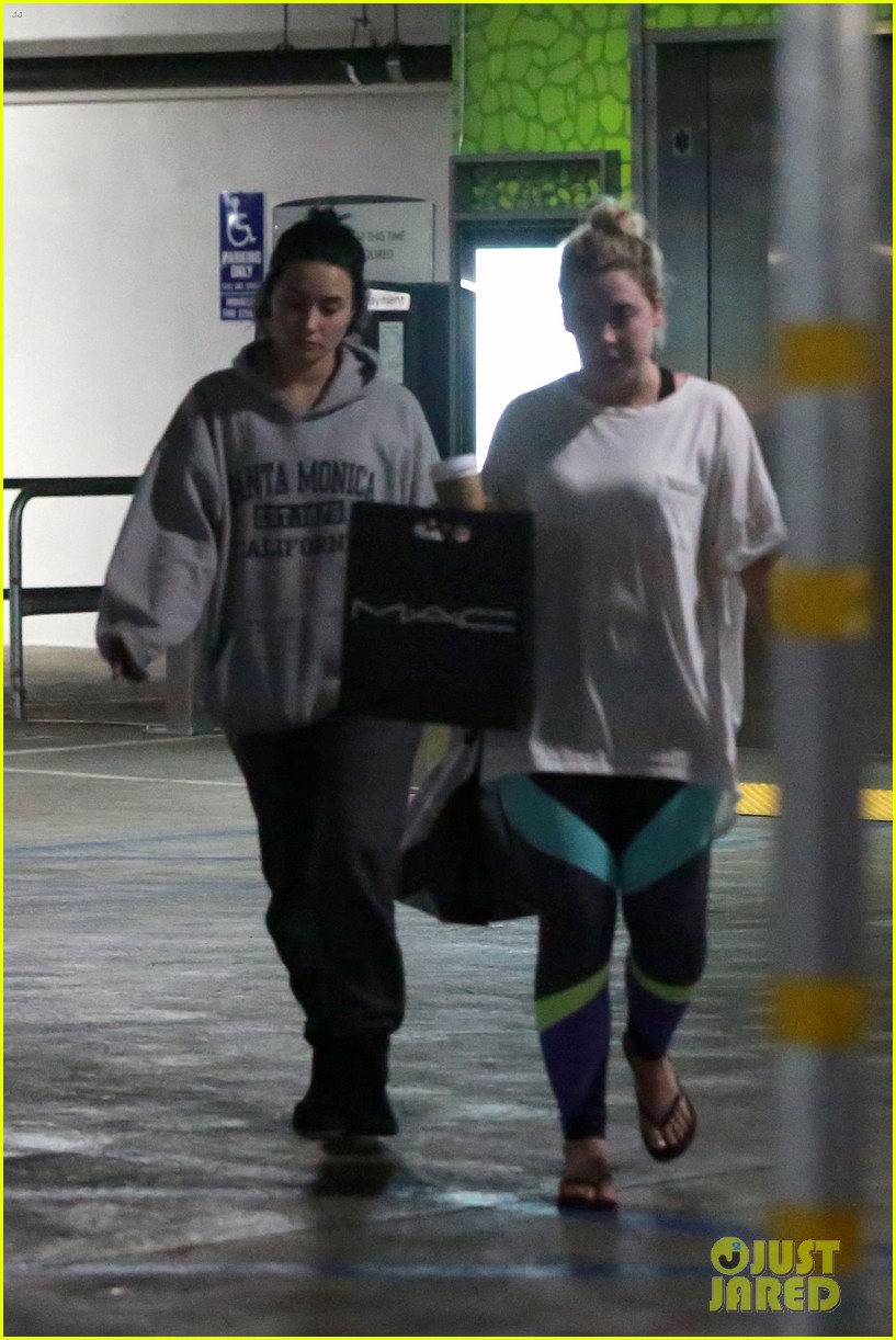 Demi Lovato Celebrates Wilmer Valderrama's Birthday at a Wolf Sanctuary ...