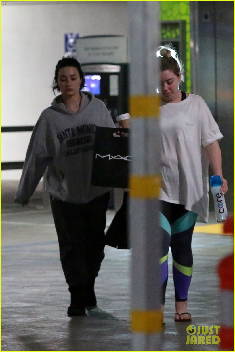 Demi Lovato Celebrates Wilmer Valderrama's Birthday at a Wolf Sanctuary ...