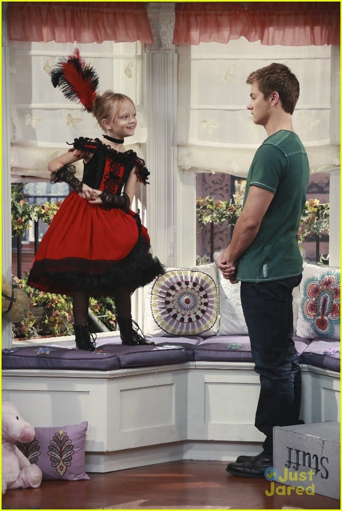Full Sized Photo of girl meets world bay window stills 05 | Lucas Plays ...