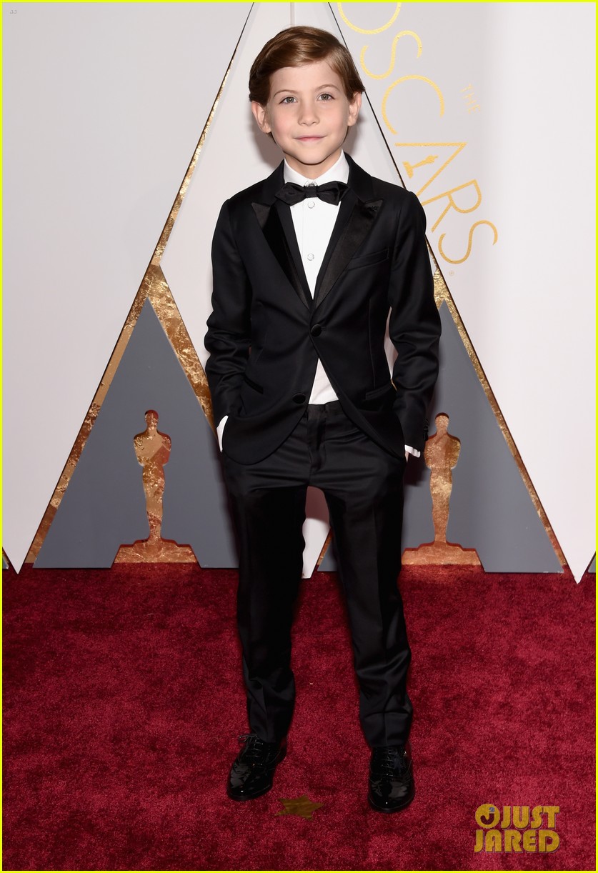 Full Sized Photo of jacob tremblay oscars red carpet star wars socks 06 ...