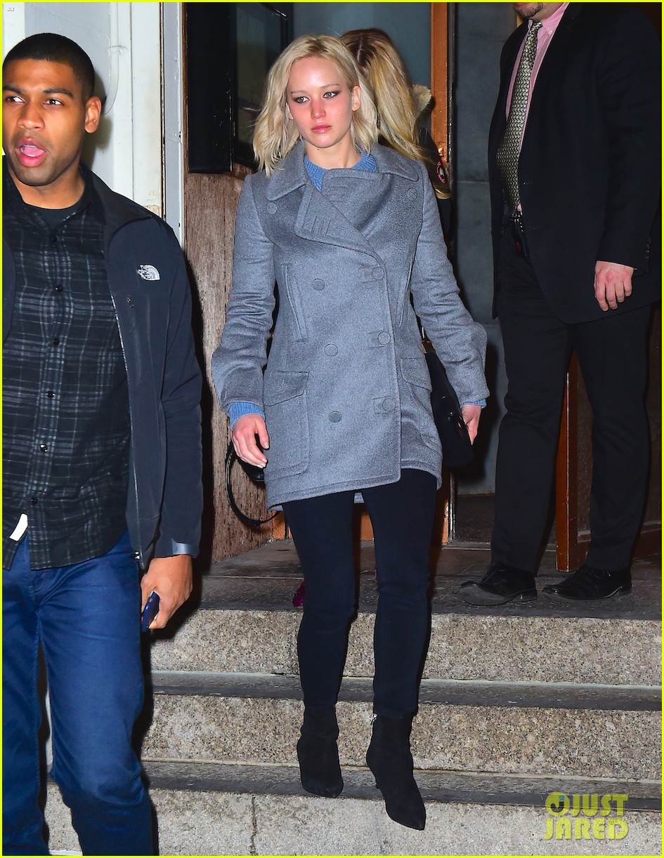 Full Sized Photo of jennifer lawrence braves the cold in nyc 04 ...