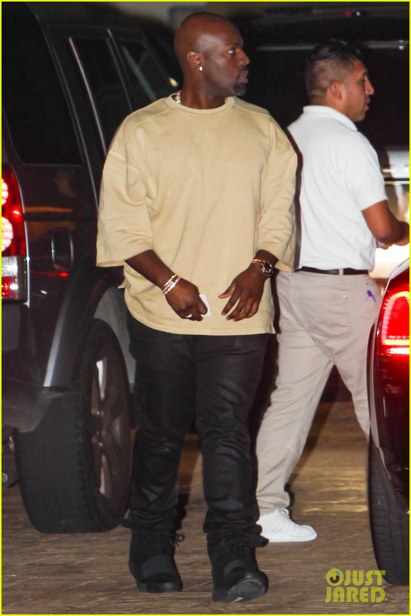 Kylie Jenner & Her Sisters Celebrate Jonathan Cheban's Birthday ...