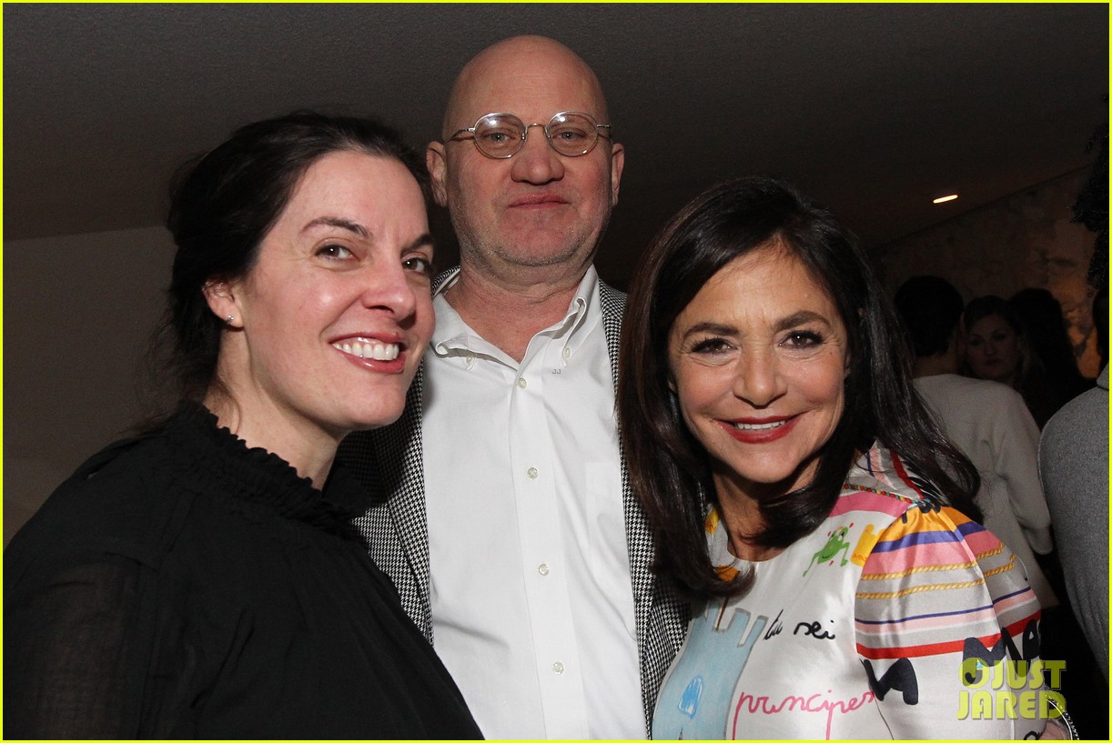 Kristen Stewart Brings Peace to Albright Fashion Library Launch | Photo ...