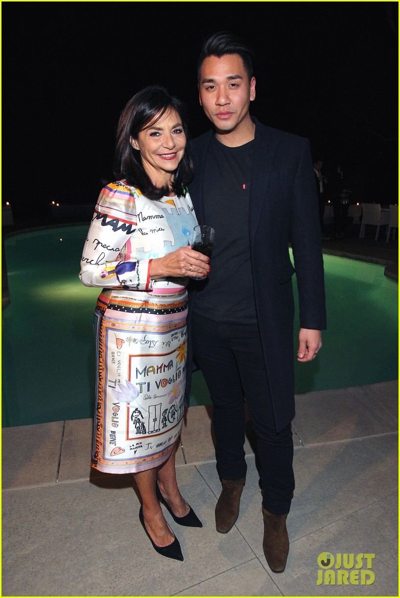 Kristen Stewart Brings Peace to Albright Fashion Library Launch | Photo ...