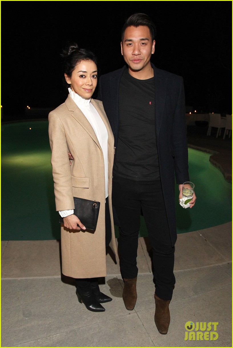 Kristen Stewart Brings Peace to Albright Fashion Library Launch | Photo ...