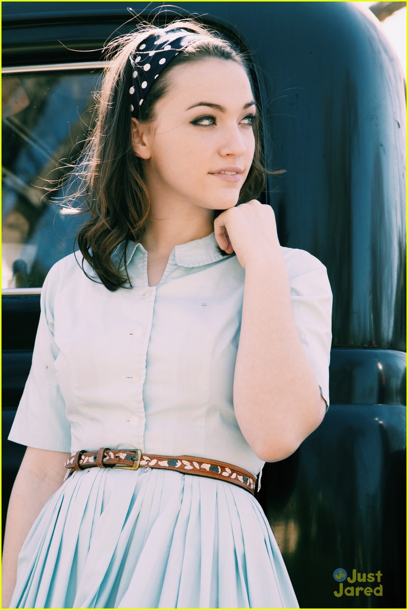 Get to Know 'The Flash' Actress Violett Beane With These 10 Fun Facts ...
