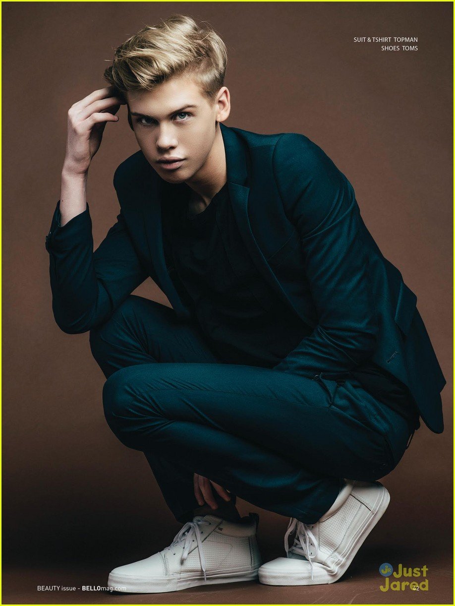 Aidan Alexander Reflects On His First Fashion Week in 'Bello' | Photo ...