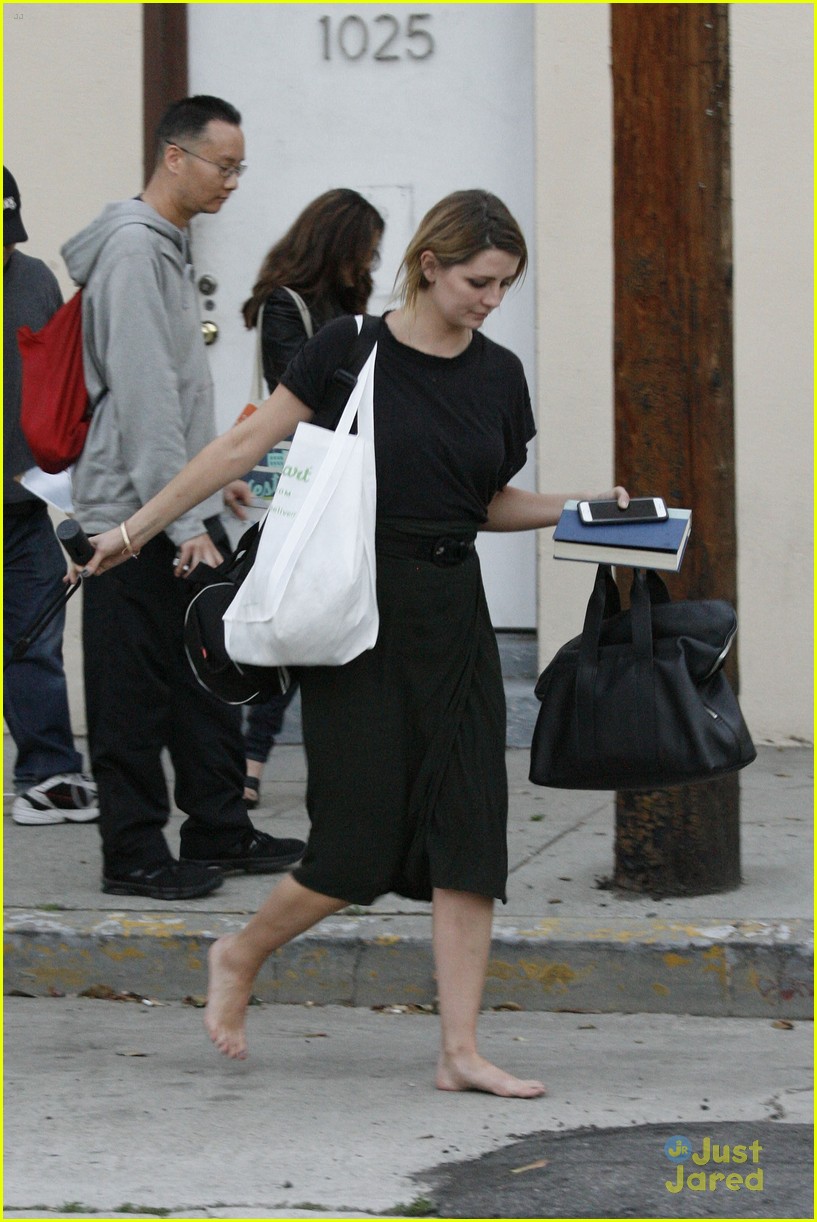 Artem Chigvintsev & Mischa Barton Work On Their Cha Cha For DWTS ... Artem Chigvintsev & Mischa Barton Work On Their Cha Cha For DWTS ...