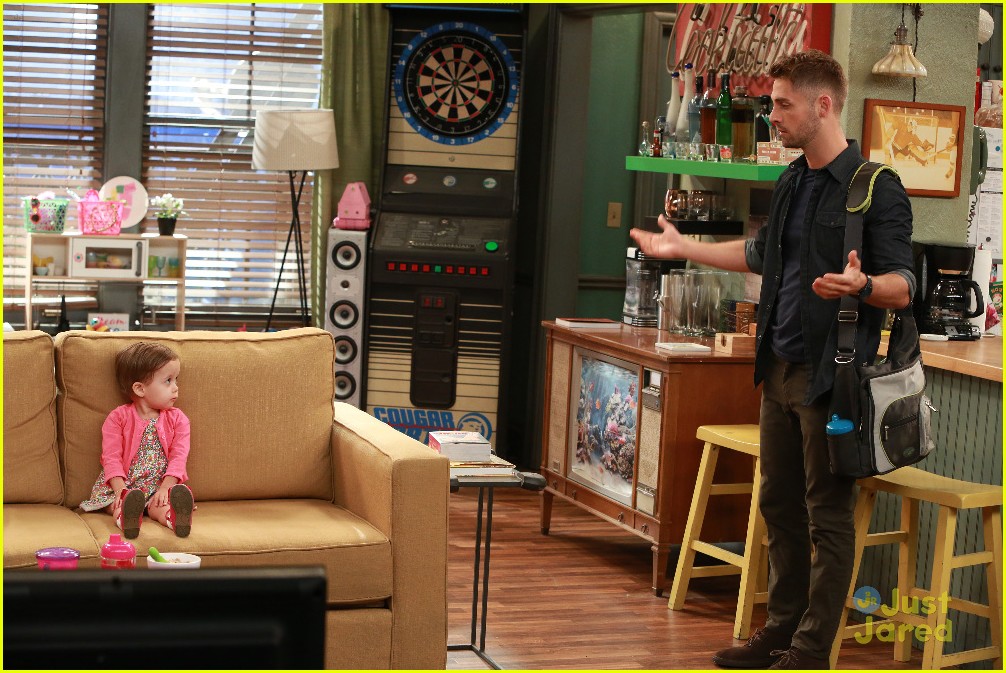 Tucker Thinks Mary Hart Has It Out For Him On 'Baby Daddy' Tonight ...