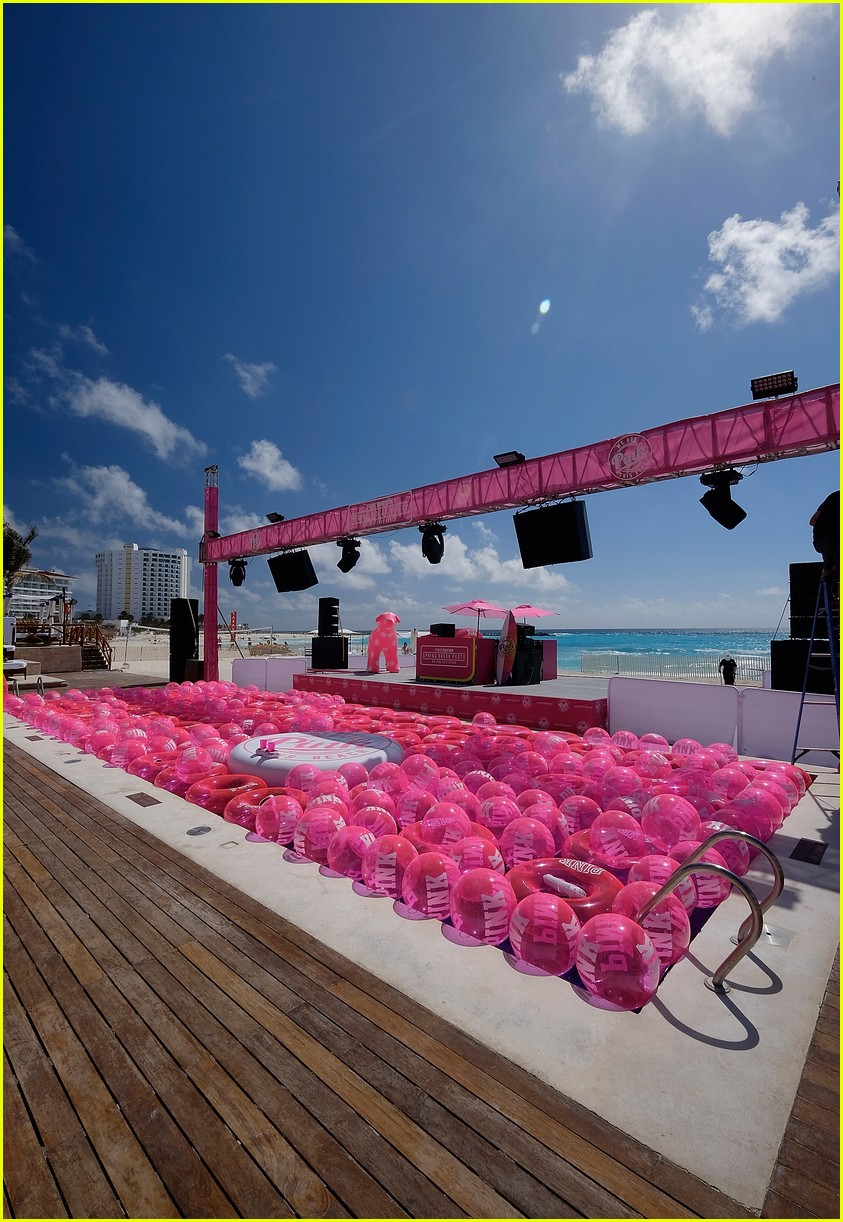 Diego Boneta Lives the Spring Break Dream at Pink Nation's Beach Party ...