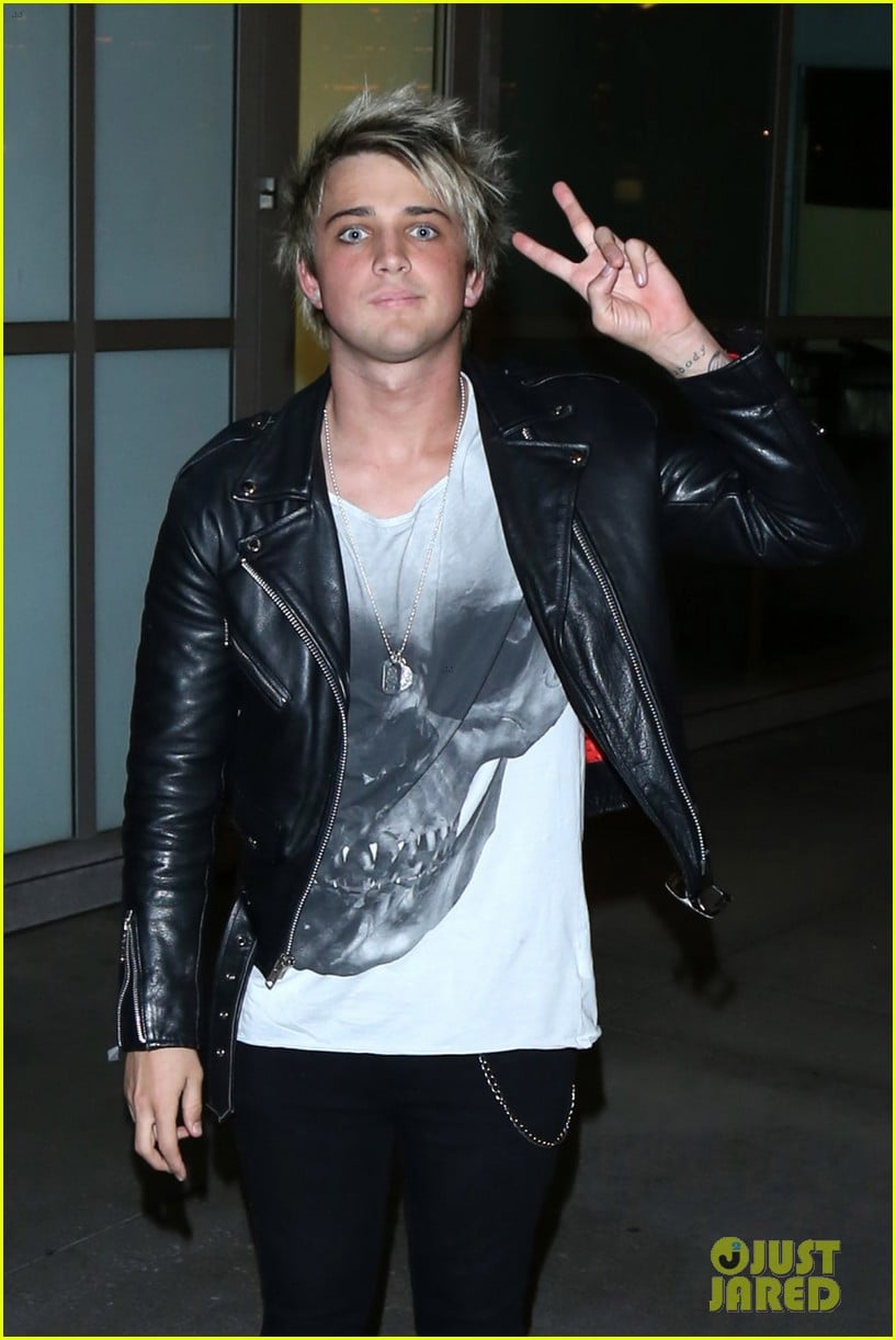 American Idol's Dalton Rapattoni Checks Out a Movie on His Night Off ...