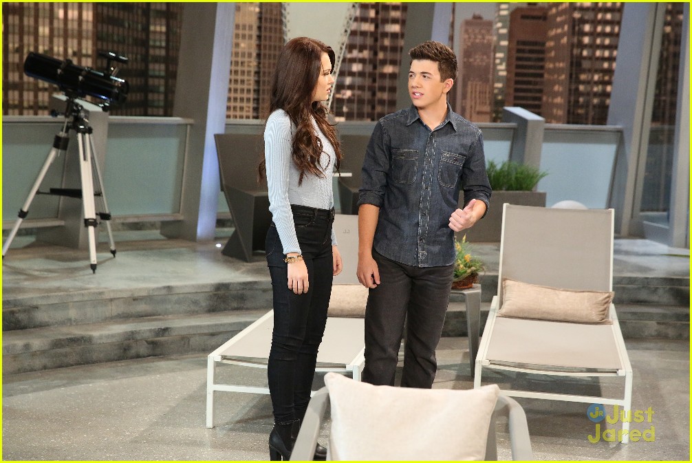 Oliver Helps Skylar With Her Powers on 'Lab Rats: Elite Force' Tonight ...