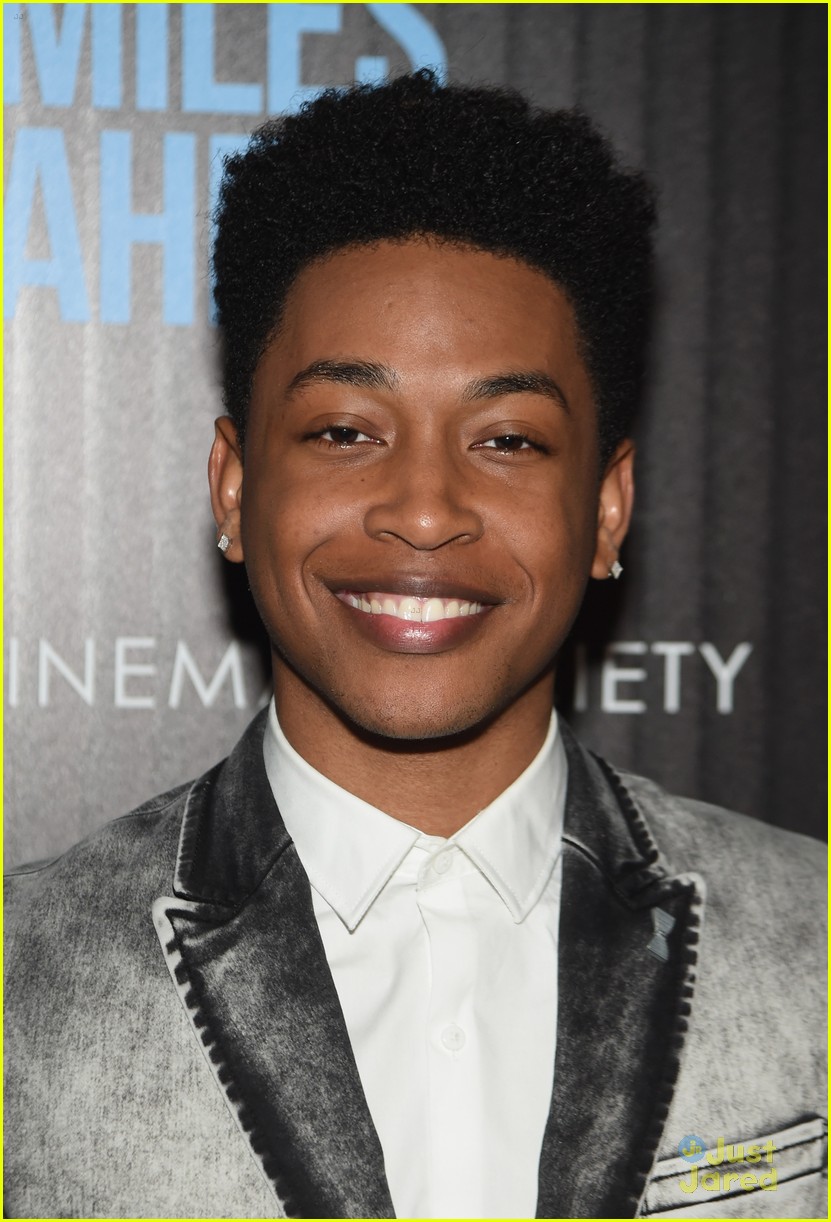 Jacob Latimore Checks Out 'Miles Ahead' Premiere in NYC | Photo 946346 ...
