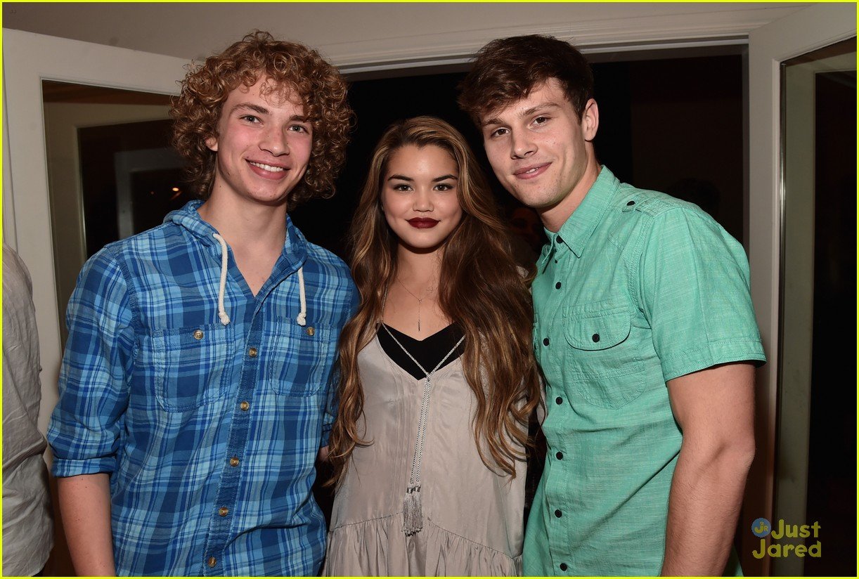 Kelli Berglund, Bradley Steven Perry & Paris Berelc Celebrate 'Lab Rats ...