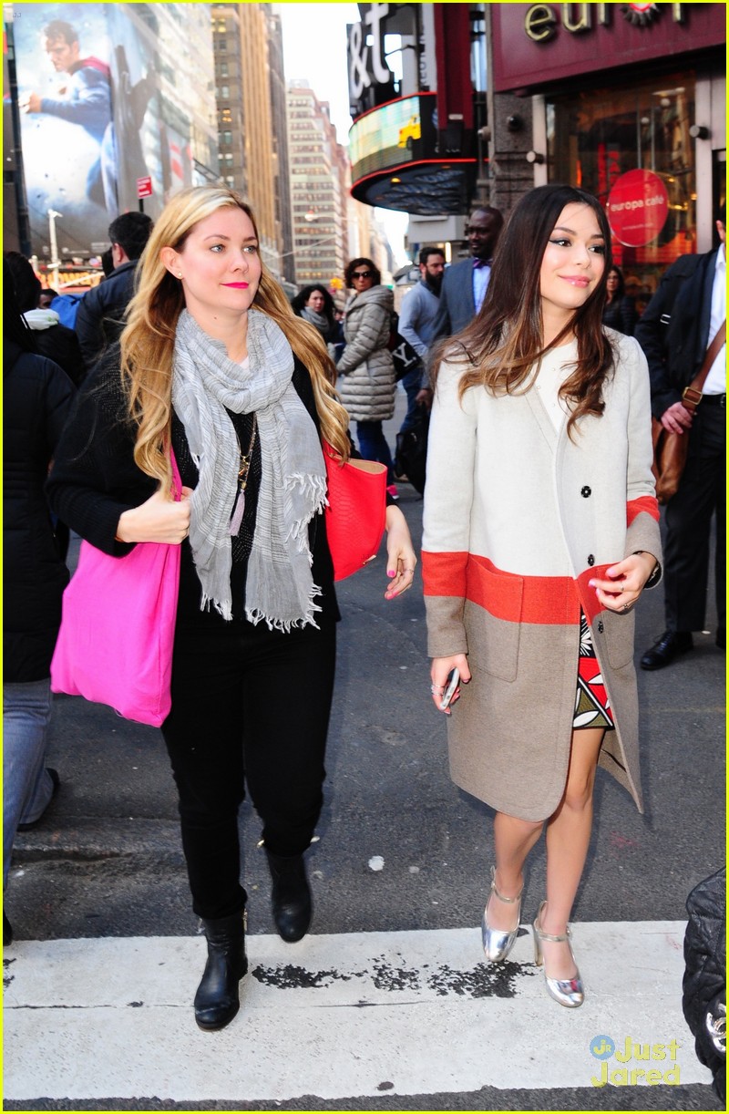 Full Sized Photo of miranda cosgrove nyc crowded promo 02 | Miranda ...